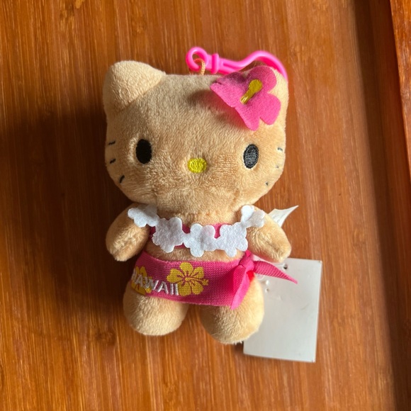 Hello Kitty | Toys | Rare Hello Kitty Hawaiian Key Chain | Poshmark